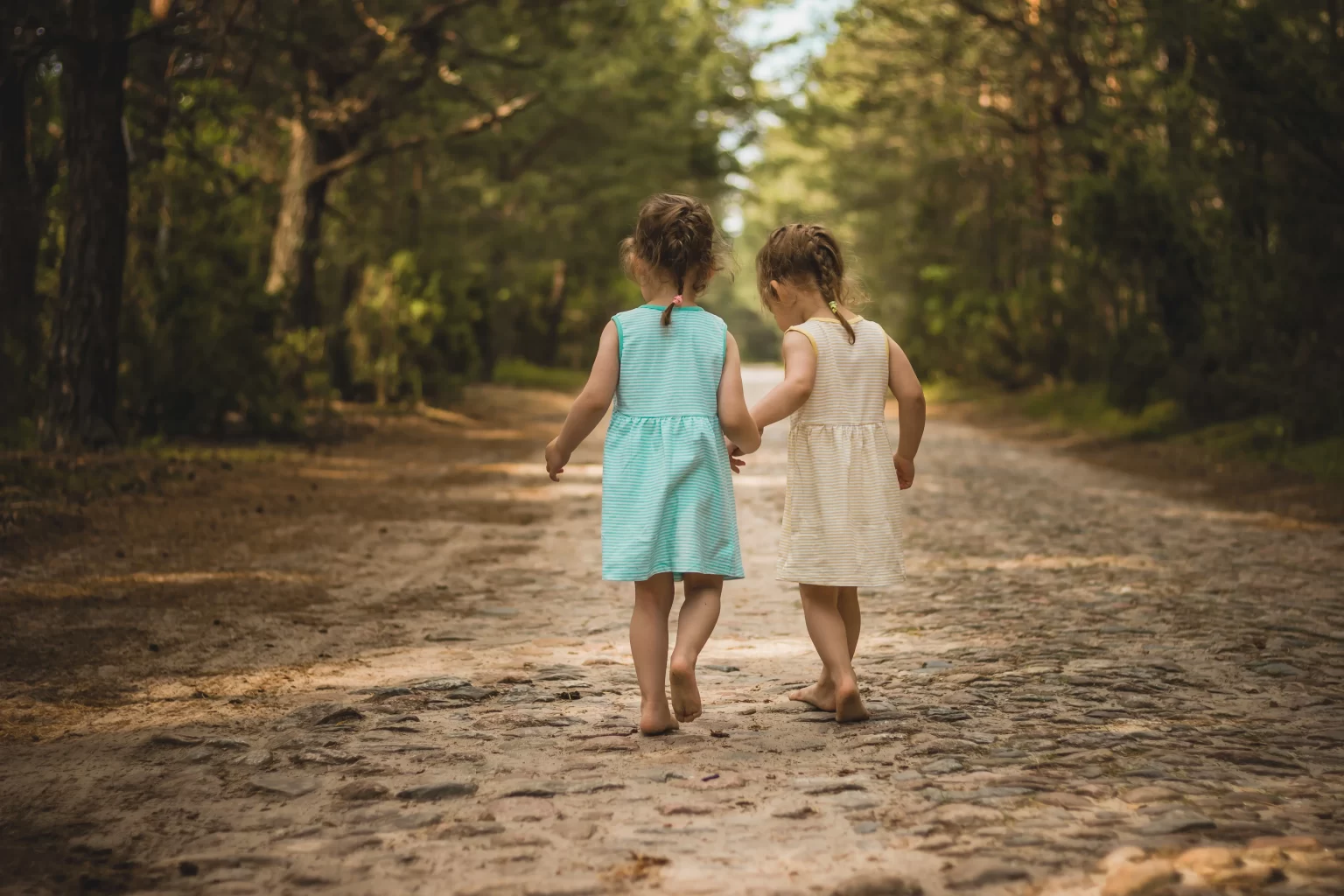175 Twin Girl Name Combinations That Are Totally Perfect Together ...